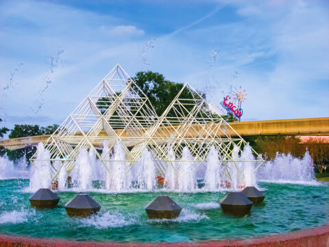 Exploring the Other Water Features in the Imagination Pavilion ...